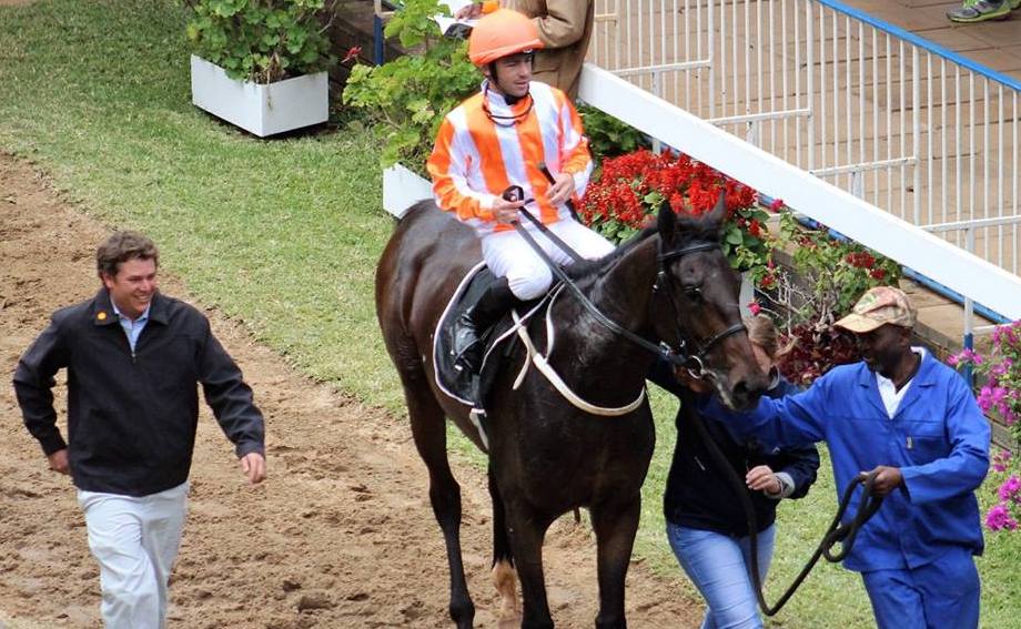 HE LIKES IT HERE | Racing at Borrowdale Park in Harare – Zimbabwe