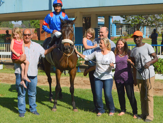 PEGGSON’S PERFECT PERFORMANCE | Racing at Borrowdale Park in Harare ...