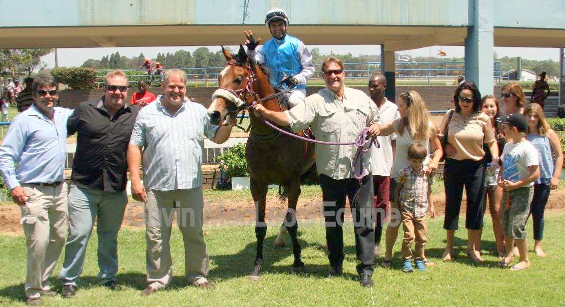 SILVER BUCK GETS GOING | Racing at Borrowdale Park in Harare – Zimbabwe